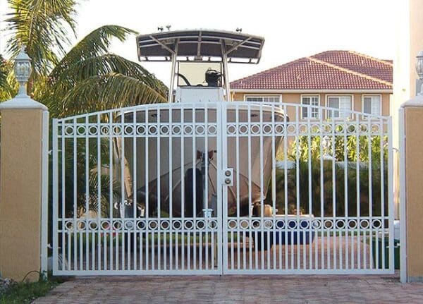 Aluminum Gates - Florida's #1 Wholesale Aluminum Supplier - AMD Supply